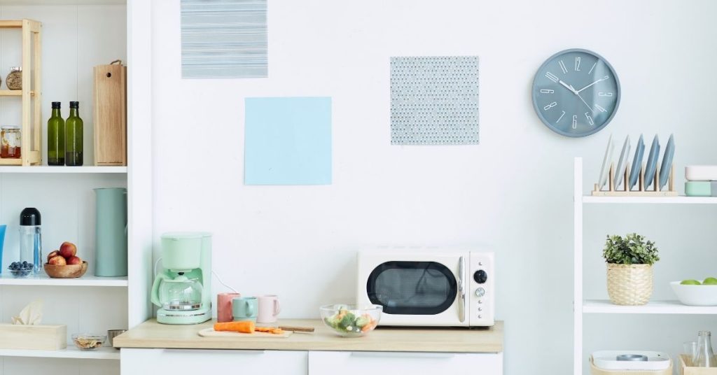 10 Creative Empty Kitchen Wall Ideas To Elevate Your Space